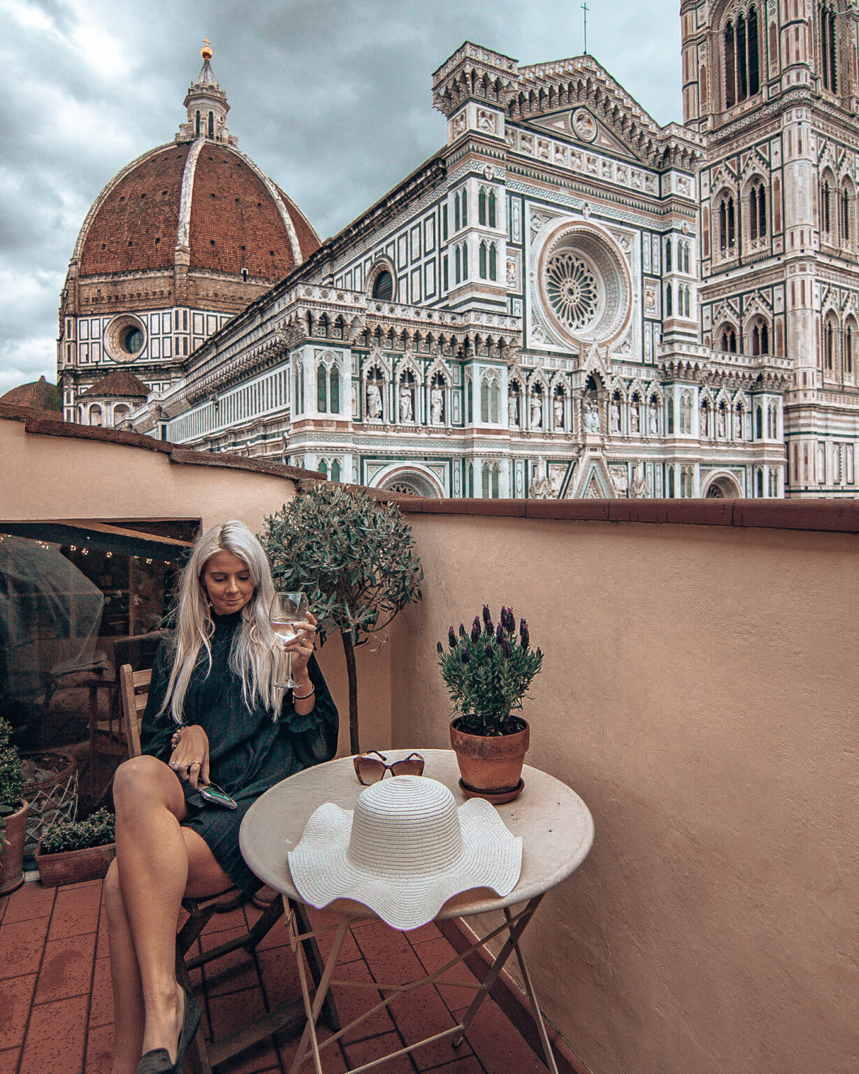 What to Wear in Italy - Fashionable Italy Travel Advice - The Boho ...