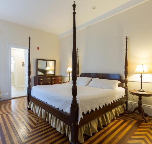 What You Need To Know About Visiting Salem in October